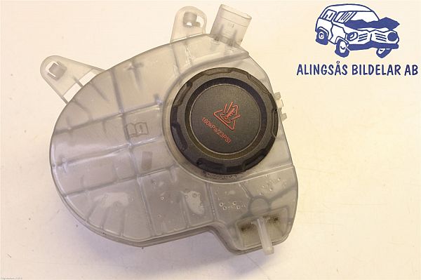 5WA-121-407-F : Expansievat / Koelvloeistof Reservoir - Autoparts24