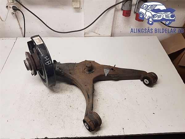 7E0501072 : Spindel - bag og Bærearm bag - Autoparts24