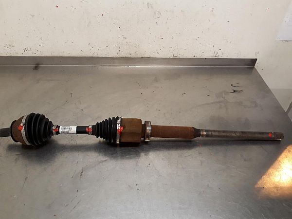 31367548 : Aandrijfas voor - Autoparts24