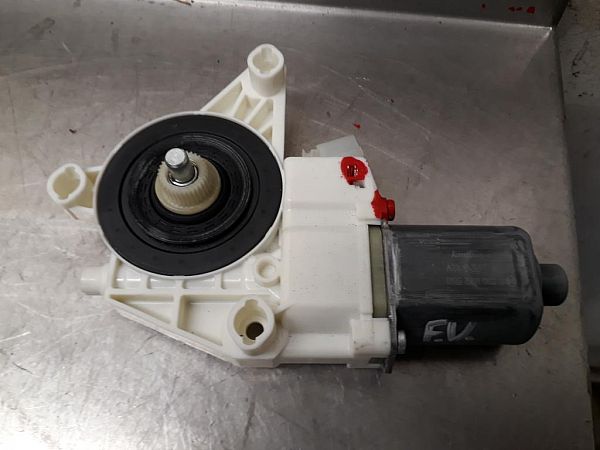 0130822558 : Portierruitmotor - Autoparts24