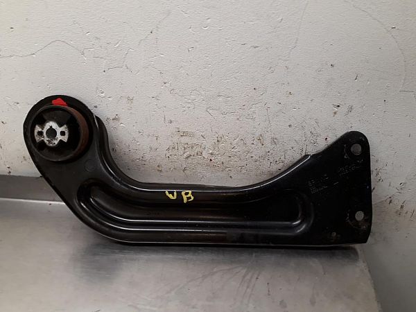 32221934 : Bærearm bag - Autoparts24