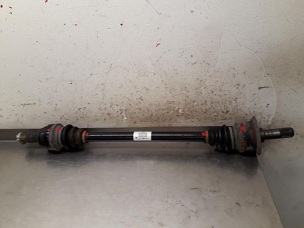 7581028 : Bagaksel - højre og Drivaksel bag - Autoparts24