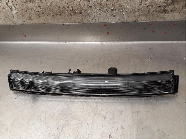 90007637 : Bremselys - Autoparts24