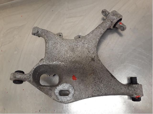 31387209 : Bærearm bag - Autoparts24