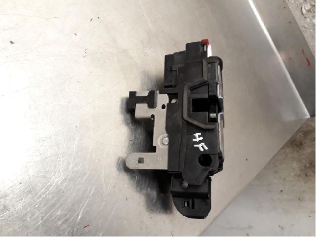 31440390 : Dørlås - Autoparts24