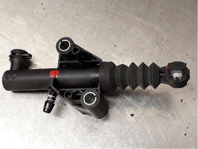 Brugt Renault Trafic - koblingshovedcylinder | Autoparts24