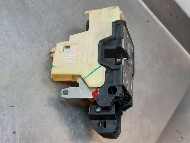 E74317100 : Dørlås - Autoparts24