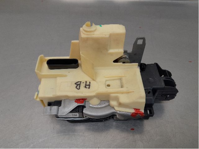 E74317100 : Dørlås - Autoparts24