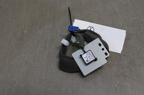 Nissan Np300 - Antenne Np300 | Autoparts24