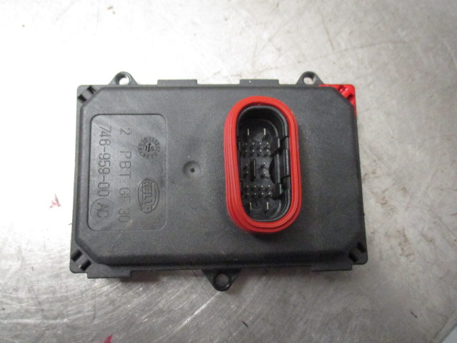 5DF01011415 : Steuergerät Beleuchtung - Autoparts24