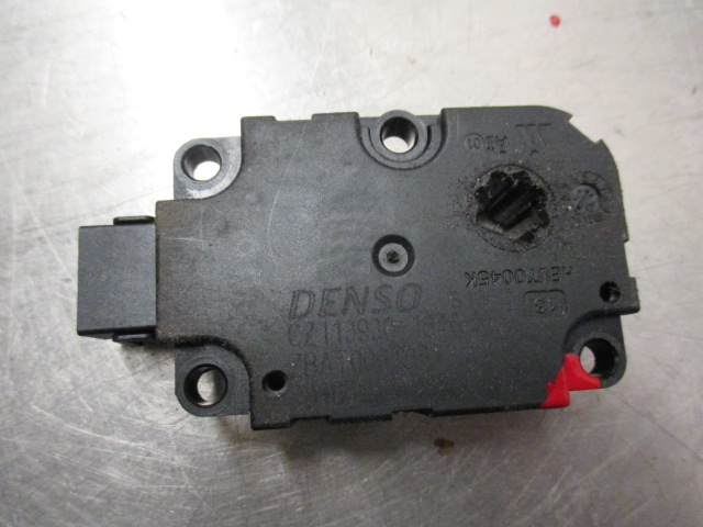 4G0-820-511 : Varmereguleringsmotor og Varmeregulering - Autoparts24