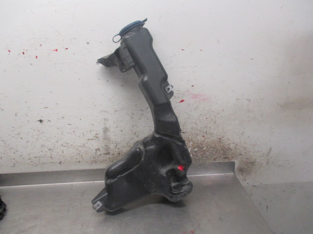 A2048690520 : Ruitensproeier reservoir - Autoparts24