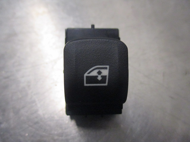 9327031 : fensterheizungsschalter - Autoparts24