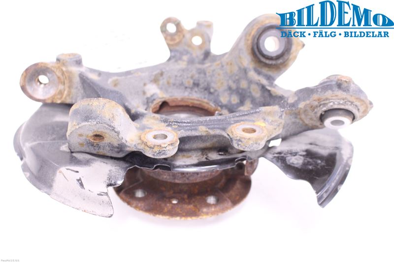 33326792516 : Asschenkel / Wielnaaf achter - Autoparts24