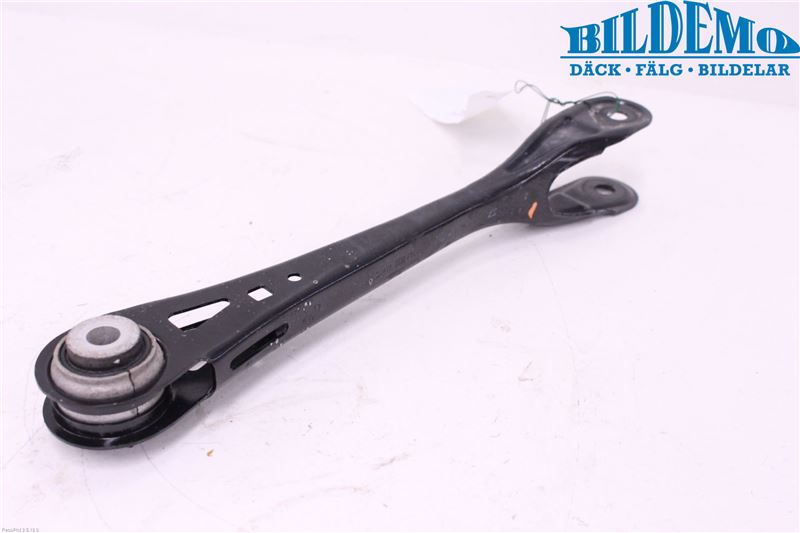 33326861114 : Tragarm hinten - Autoparts24