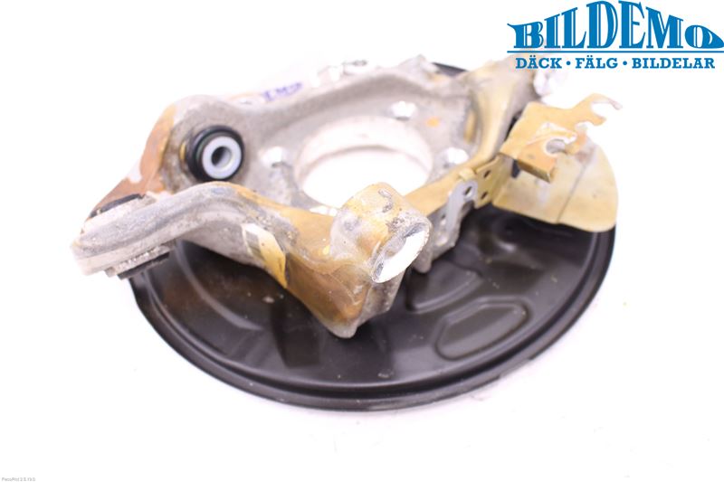 A205-350-0141 : Asschenkel / Wielnaaf achter - Autoparts24