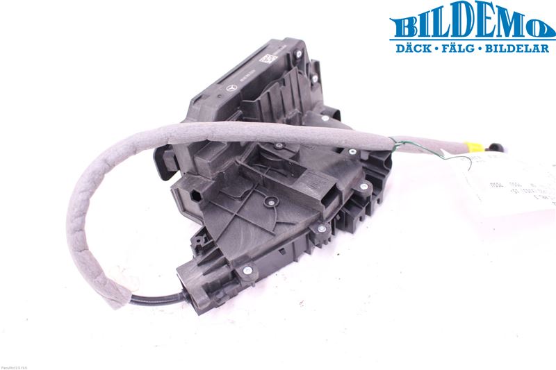 A-099-720-68-01 : Dørlås og Centrallås - Autoparts24