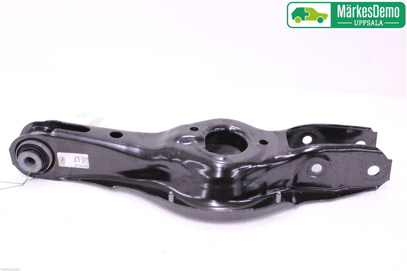 33326867540 : Draagarm achter en Asschenkel / Wielnaaf achter - Autoparts24