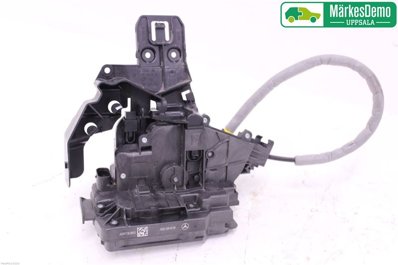 A-099-720-68-01 : Dørlås og Centrallås - Autoparts24
