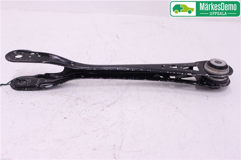 33306893528 : Bærearm bag - Autoparts24