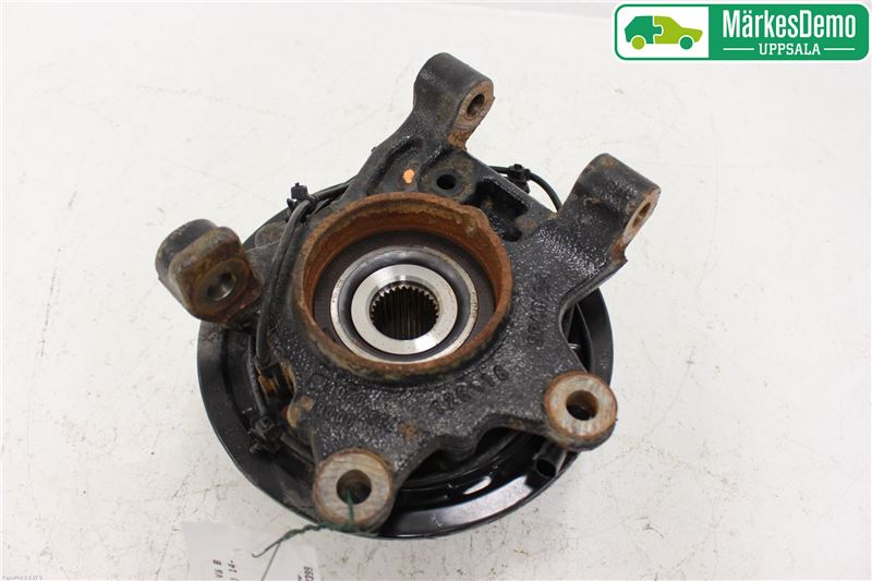 MercedesBenz Vclass Radnabe hinten gebraucht kaufen - Autoparts24