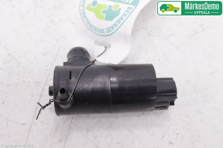 85330-02040 : Wischwaschmotor - Autoparts24