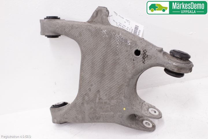 33326865898 : Draagarm achter - Autoparts24