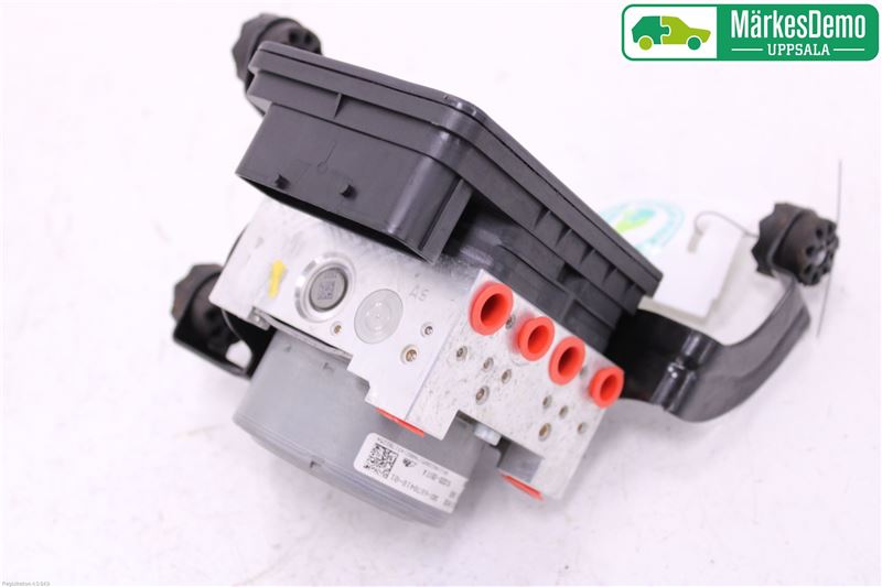 6870912 : ABS pomp - Autoparts24