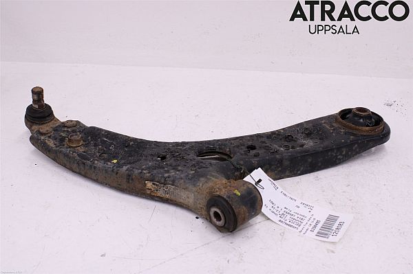 54500A6200 : Bærearm forrest nederst - Autoparts24