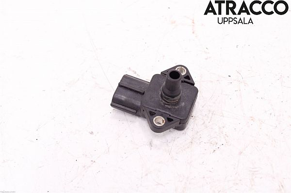 8658493: Motorrubber / Motorsteun, Diverse elektrische delen, common ...