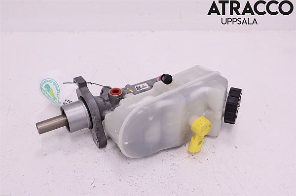 7LA-611-019 : Bremse hovedcylinder og Servopumpe - Autoparts24