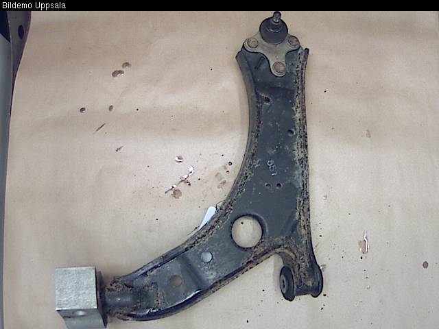 1K0407151AA : Draagarm lvoor onder - Autoparts24