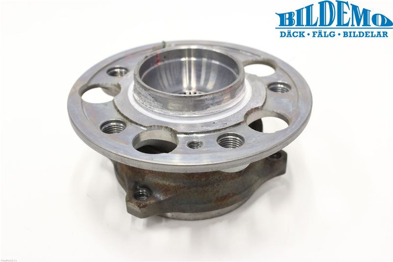 A2053570400 : Asschenkel / Wielnaaf achter - Autoparts24