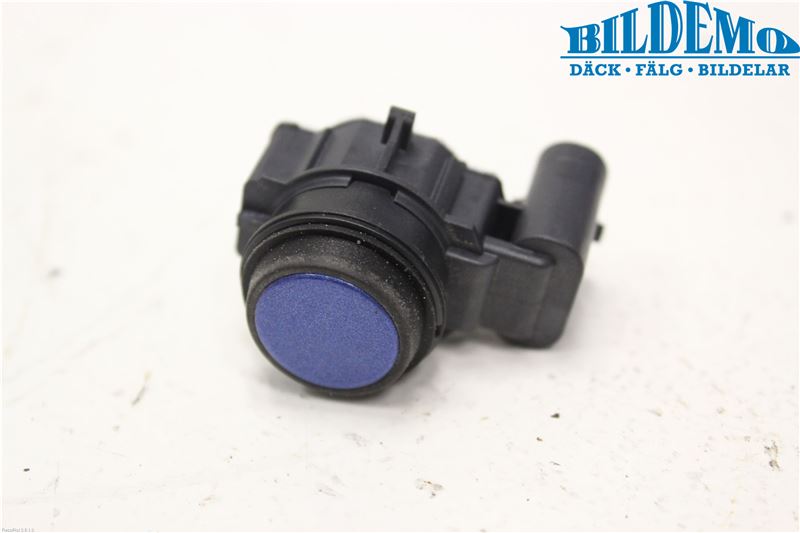 9261599 : Parkeringssensor bag - Autoparts24