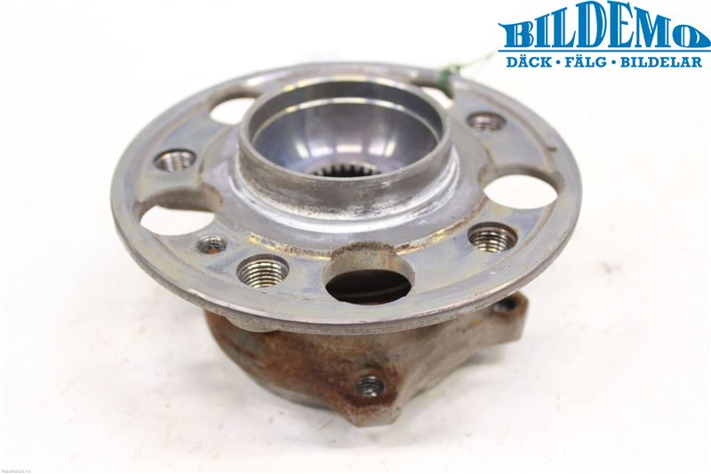 A2053570400 : Asschenkel / Wielnaaf achter - Autoparts24