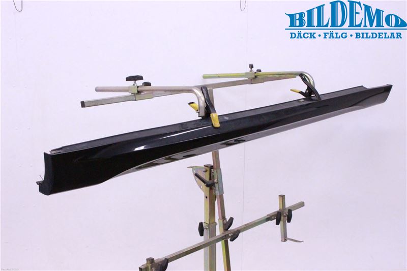 BMW X1 - Zijspoiler X1 | Autoparts24