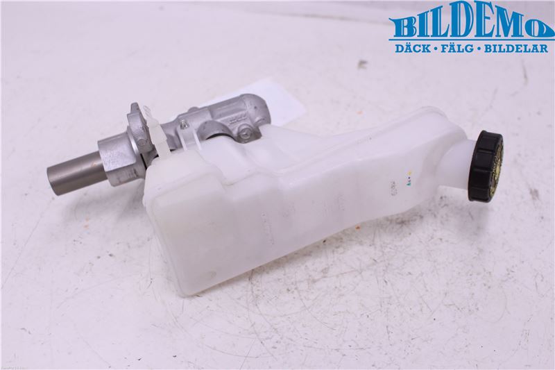 A2464300202 : Bremsevæskebeholder og Bremse hovedcylinder - Autoparts24