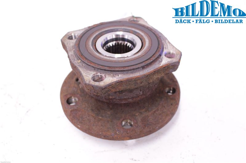 BMW X3 - Asschenkel / Wielnaaf achter X3 | Autoparts24