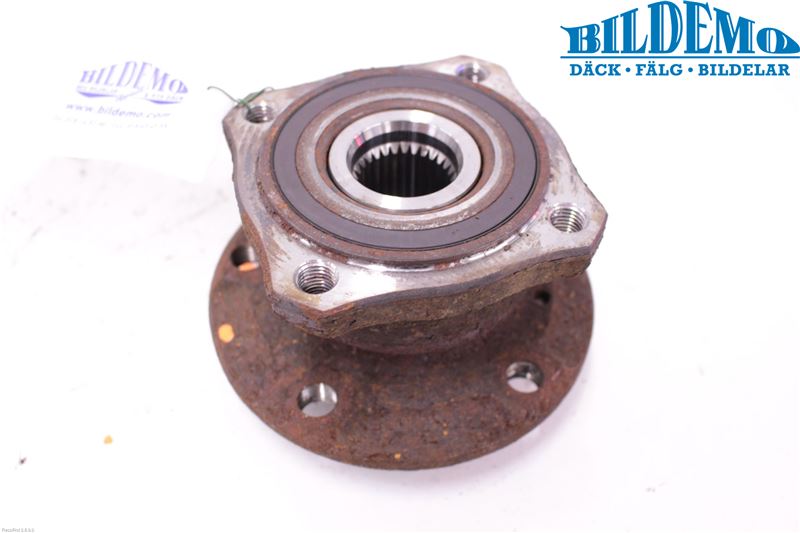 BMW X3 - Asschenkel / Wielnaaf achter X3 | Autoparts24