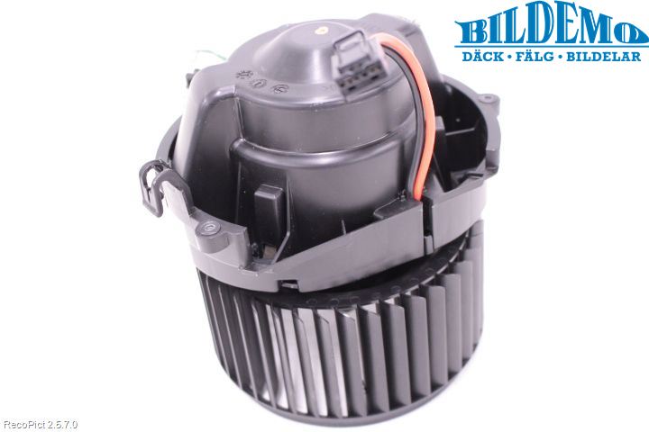 64119297751 : Kachel Ventilatiemotor / aanjager en Motorverwarming ...