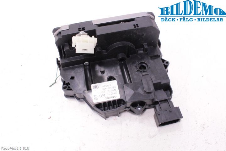 13431840 : Deurslot en Centrale vergrendeling - Autoparts24