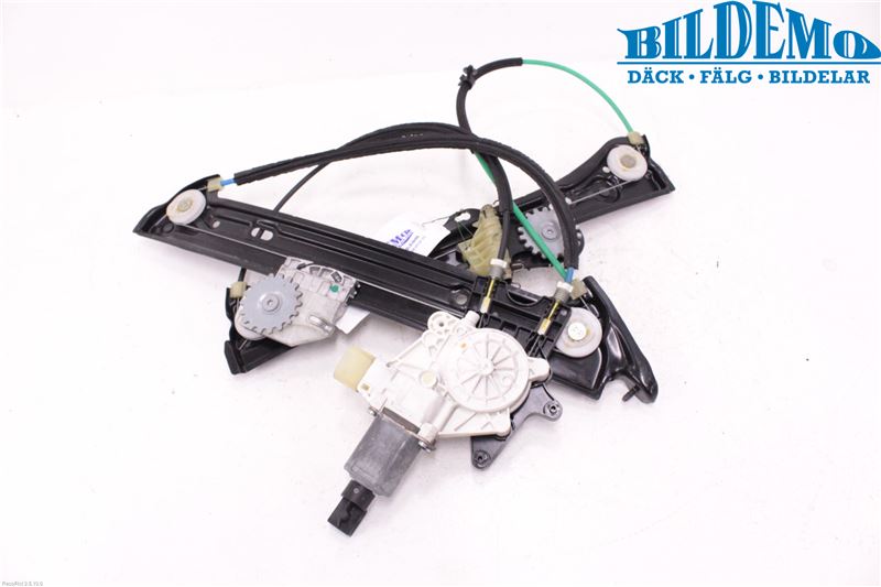 67627046032 : Portierruitmotor - Autoparts24