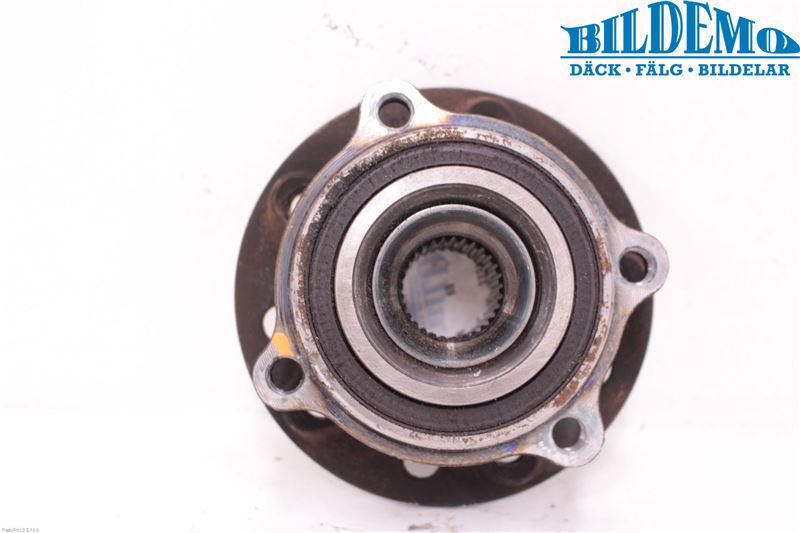 A-205-334-03-00 : Asschenkel / Wielnaaf voor, links en rechts gelijk en ...