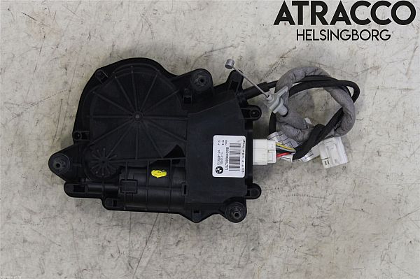 51247303443 : Centrale vergrendeling en Achterklep controle-eenheid ...