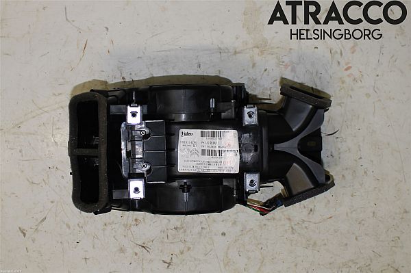 Peugeot 5008 - Kachel Ventilatiemotor / aanjager 5008 | Autoparts24