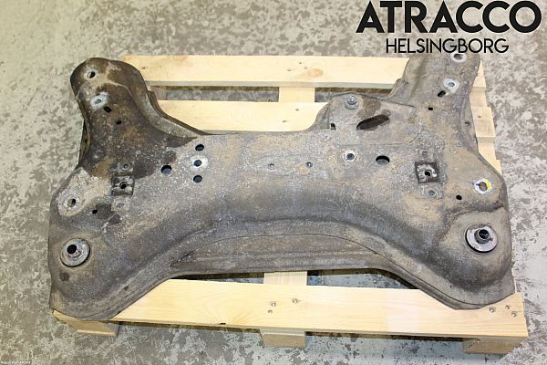 544016605R : Subframe en Vooras kompleet - Autoparts24