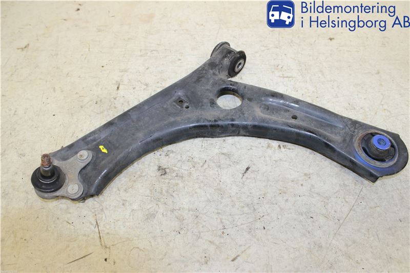 1K0-407-151-BE : Draagarm lvoor onder - Autoparts24