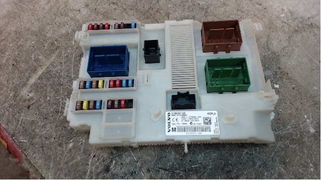 31384931 : Zekeringskast - Autoparts24