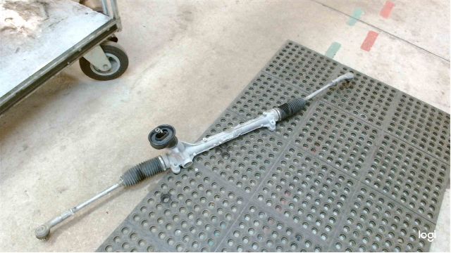 2Q1-423-061-D : Styretøj - Autoparts24