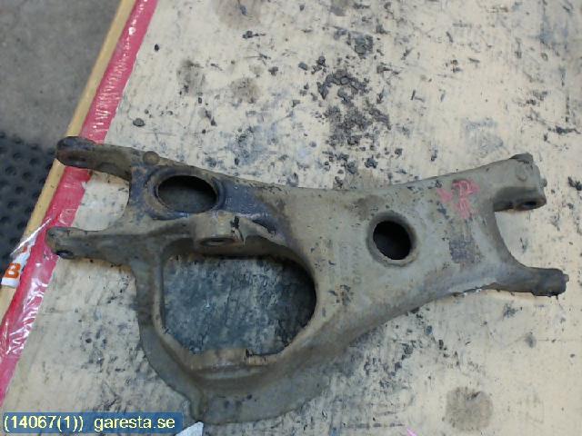 8666345 : Tragarm hinten - Autoparts24